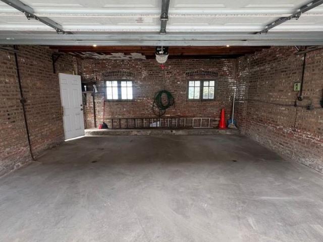 6937 S Merrill Ave 4 Bedroom Apartment for Rent at 6937 S Merrill Ave, Chicago, IL 60649 South Shore