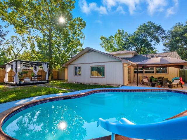 6938 Mobud Dr, Houston, TX 77074 | MLS #54086 | Compass