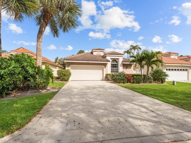 6938 Briarlake Cir, West Palm Beach, FL 33418 | MLS #B26002 | Compass