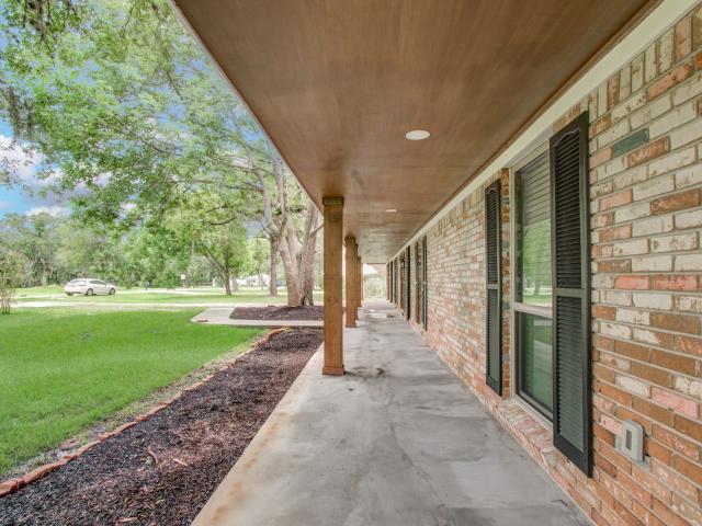 6930 Oak Bend Drive