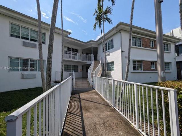 6930 Rue Vendome #1, Miami Beach, FL 33141