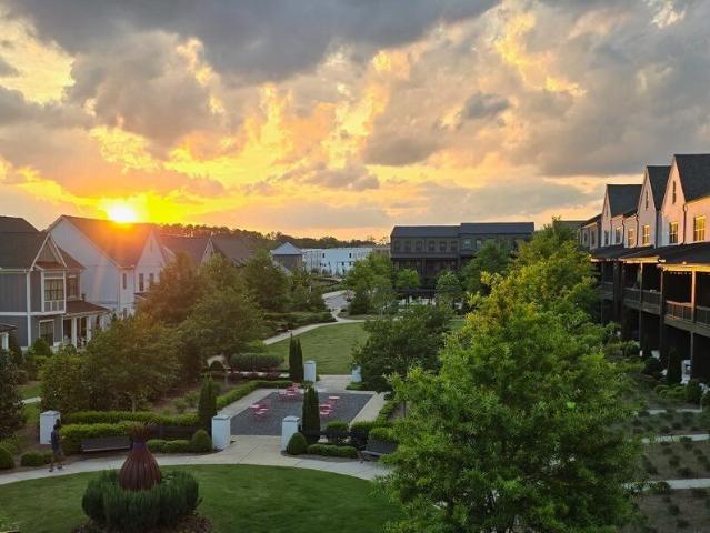 6930 Whitman Walk, Alpharetta, US, GA