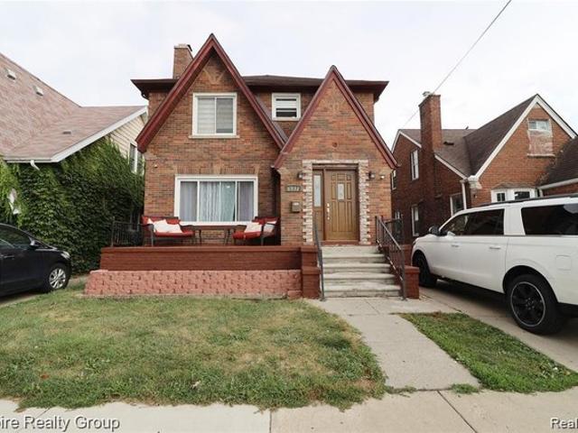 6932 Mead St, Dearborn, MI 48126