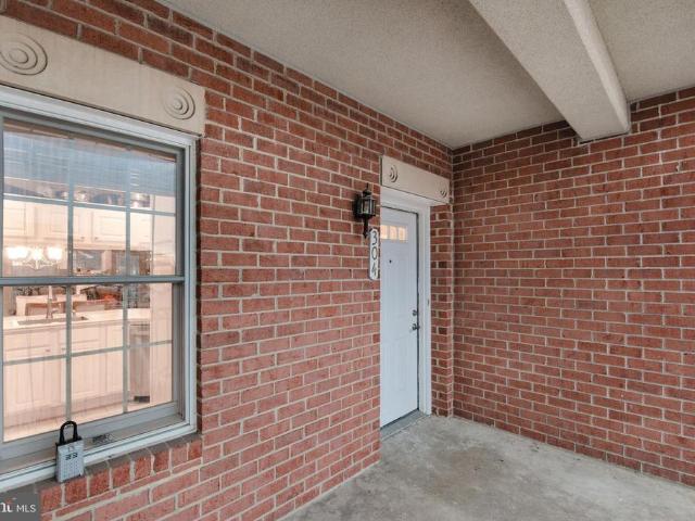 6932 Fairfax Drive # 304