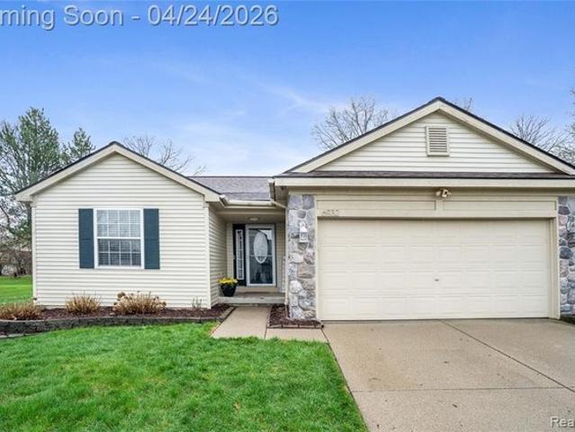 6932 Wellesley Blvd, Waterford Township, MI 48327