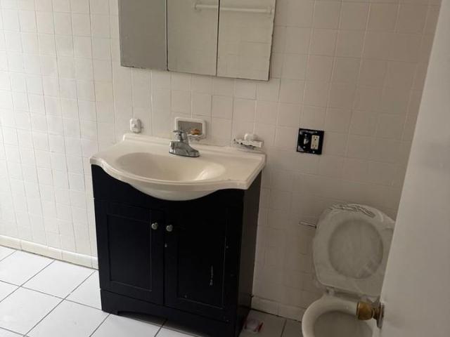 6932 34 South Jeffery 3 Bedroom Apartment for Rent at 6932 S Jeffery Blvd, Chicago, IL 60649 South Shore