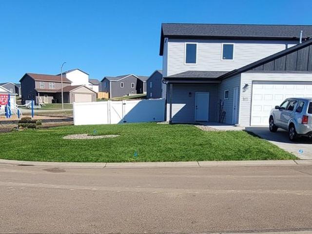 6933 Butler Loop, Lincoln, ND 58504