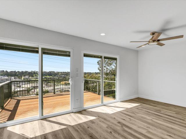6933 Camino Degrazia