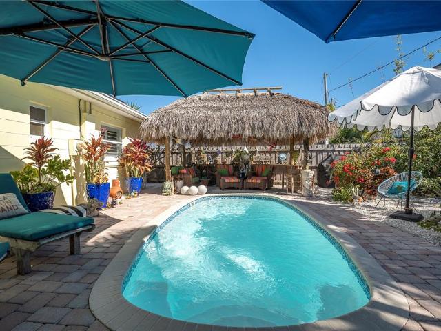 6933 Shore Dr S, St. Petersburg, FL 33707 | Compass