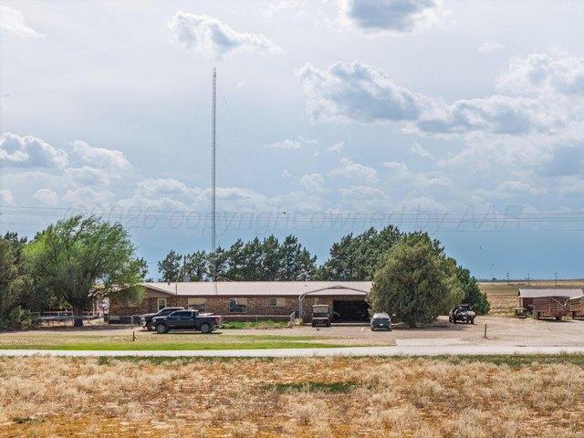 693 County Road 24, Friona, TX 79035
