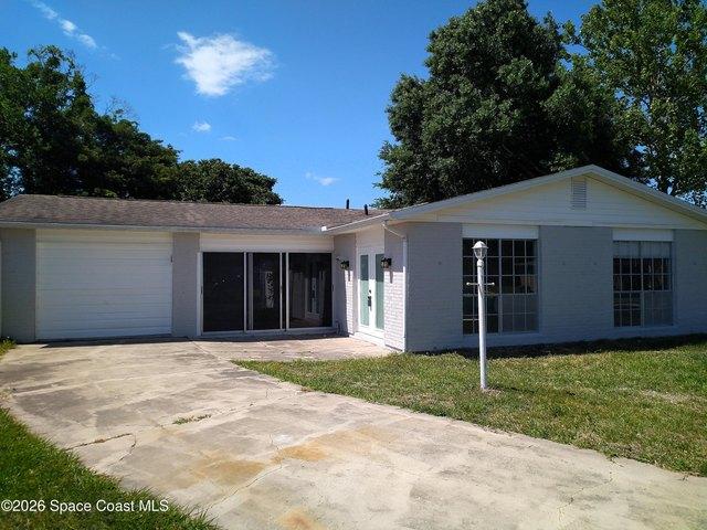 693 John Hancock Ln, Melbourne, FL 32904