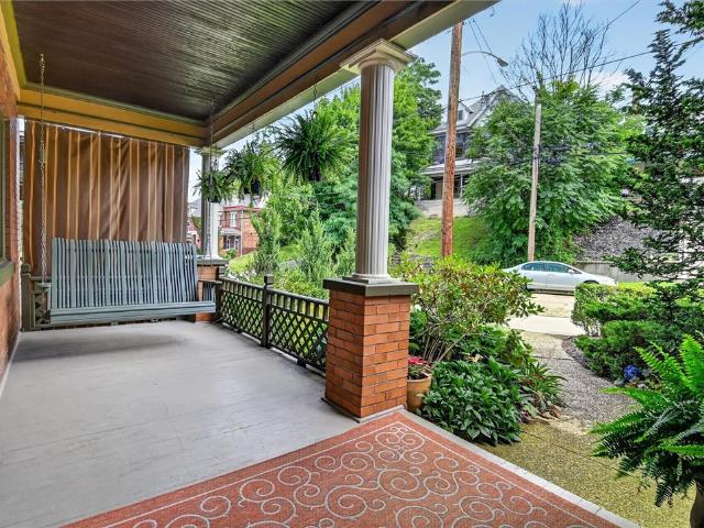 693 Orchard Ave