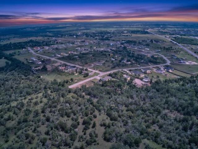 693 Santa Teresa Rd, Kyle, TX 78640