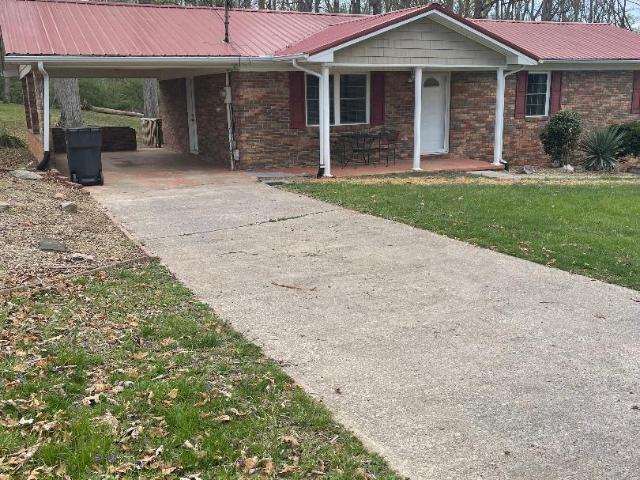 693 Whippoorwill Dr Drive