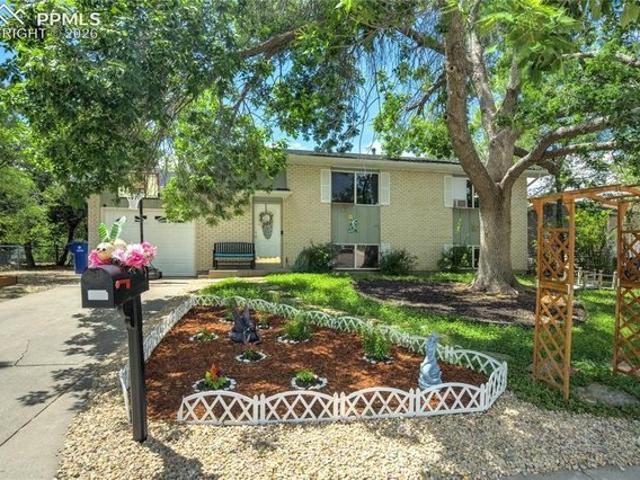 6945 Sullivan Ave, Colorado Springs, CO 80911