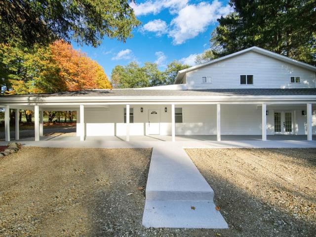 6947 Brown Road