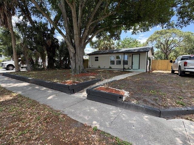 6948 Dartmouth Ave N, Saint Petersburg, FL 33710