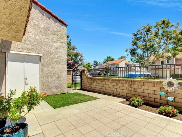 6948 Doheny B
