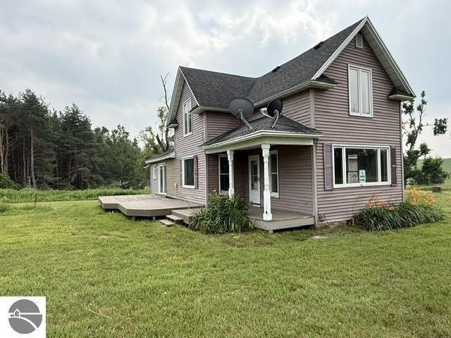 6948 E 48 Rd, Cadillac, MI 49601