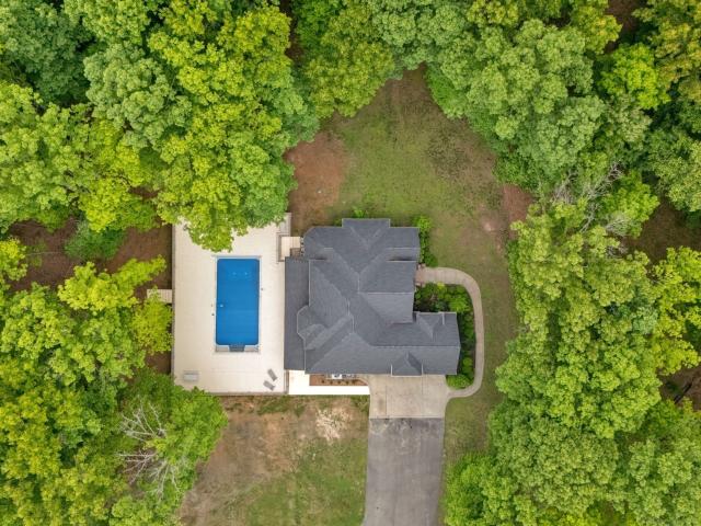 6948 Whispering Oaks Dr