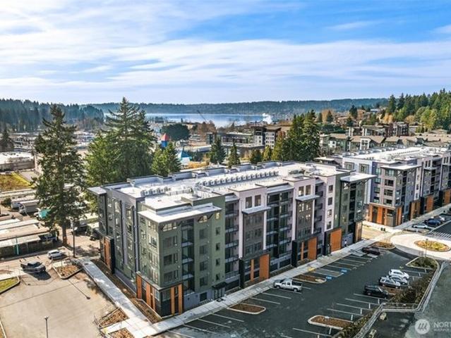 6949 NE 184th Ln Unit 310, Kenmore, WA 98028