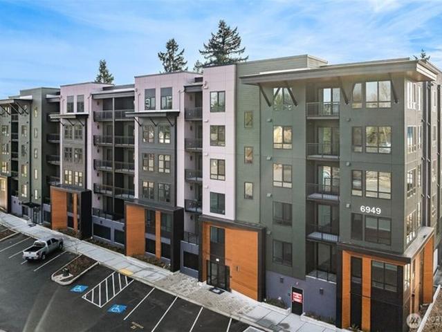 6949 NE 184th Ln Unit 404, Kenmore, WA 98028