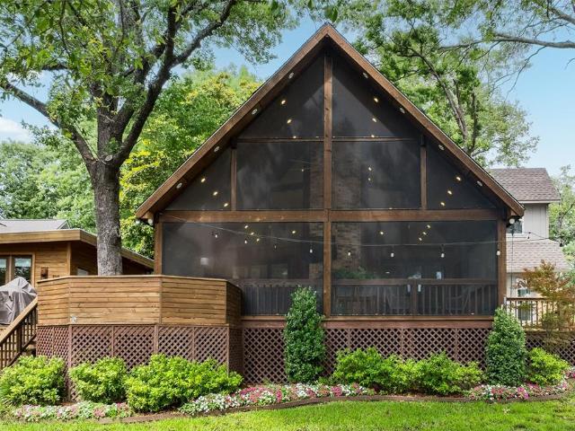 6949 Terry Trace