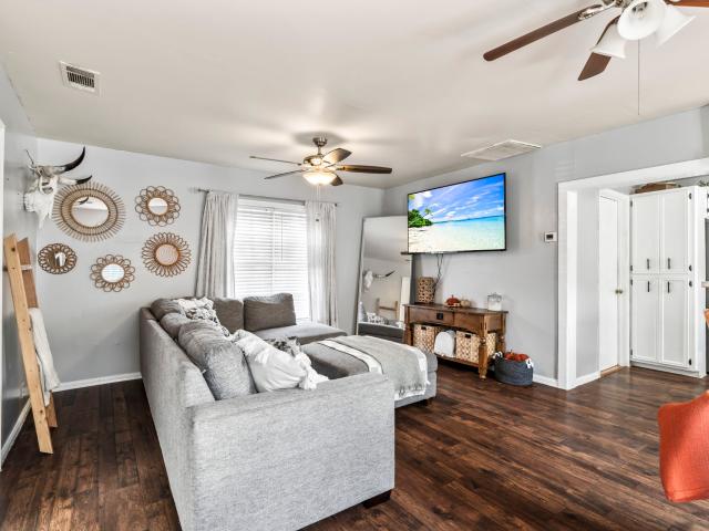 6940 Avenue K, Houston, TX 77011 | MLS #42216
