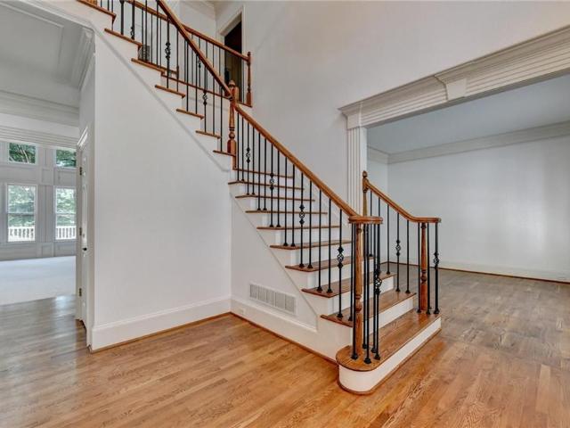 6940 Laurel Oak Drive