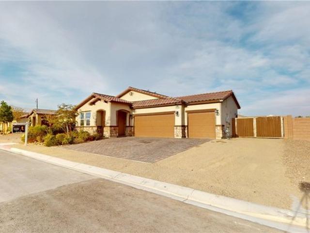 6940 Unicorn St, Las Vegas, NV 89131