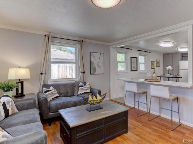 6940 W 55th Place