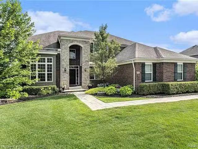6941 OAKHURST RIDGE RD, CLARKSTON, MI 48348 Single Family Resi.