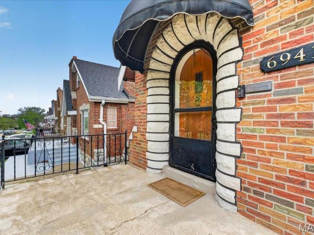 6941 Hillsland Ave, St. Louis, MO 63109 | MLS #26012 | Compass