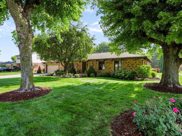 6941 Yellowstone Parkway