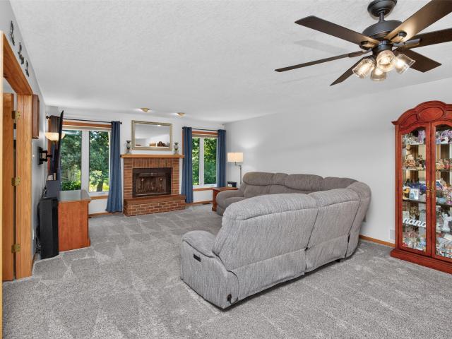 6943 NW Trail Ridge Drive