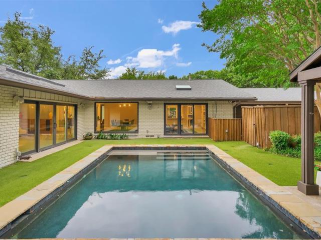 6943 Prestonshire Lane