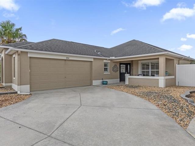 694 Avecilla Dr, The Villages, FL 32162