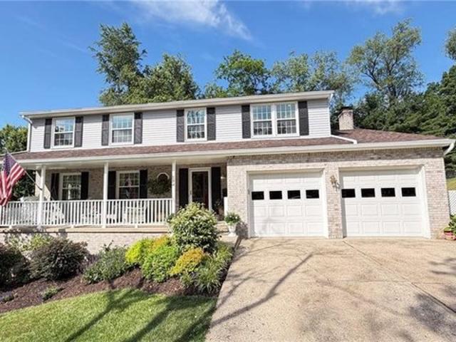 694 Fruitwood Dr, Bethel Park, PA 15102