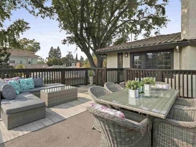 694 Peters Ave, Pleasanton, CA 94566