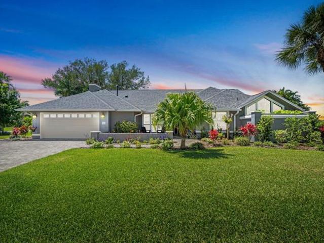 694 Rossmoor Cir, Melbourne, FL 32940