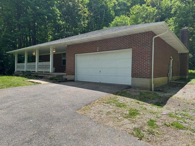 6954 Bridges Rd, Anderson Township, OH 45230