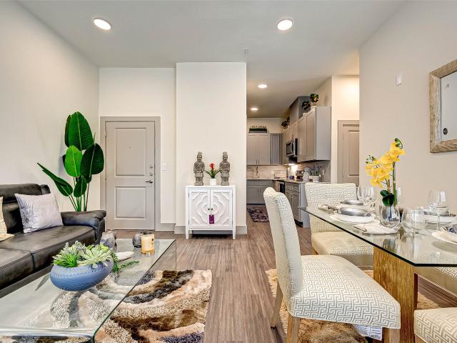 6955 Turtlewood Dr, Unit 515, Houston, TX 77072 | MLS #98326