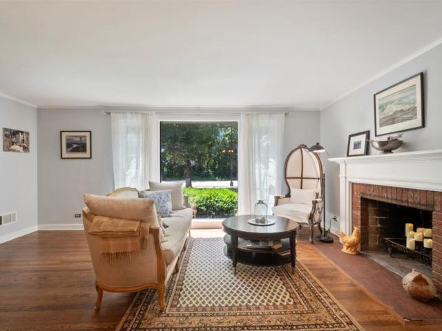 6957 N Caldwell Avenue, Chicago, US, IL
