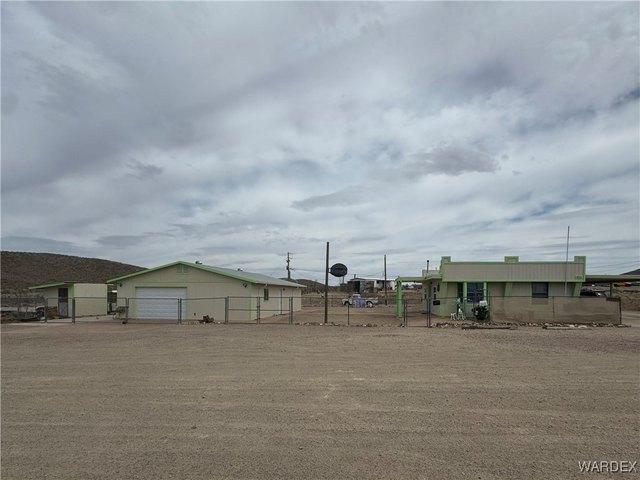 6959 W Concho Dr, Dolan Springs, AZ 86441