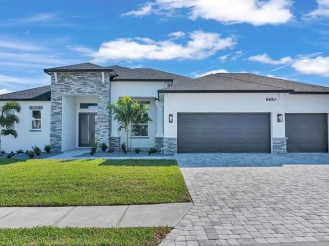 6950 Bentridge Dr, Lakeland, FL 33813