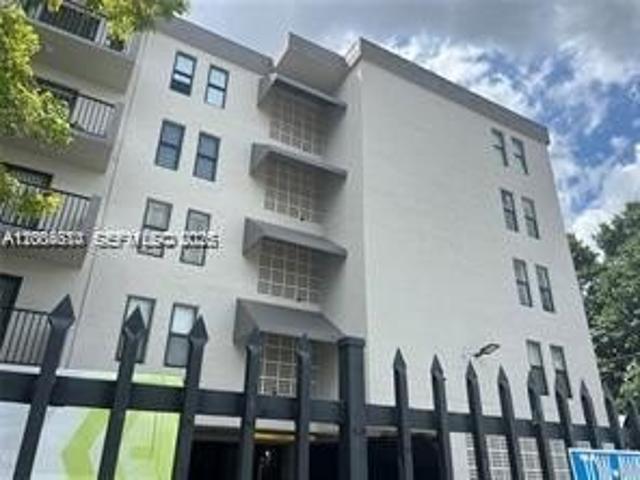 6950 W 6th Ave Apt 415, Hialeah, FL 33014