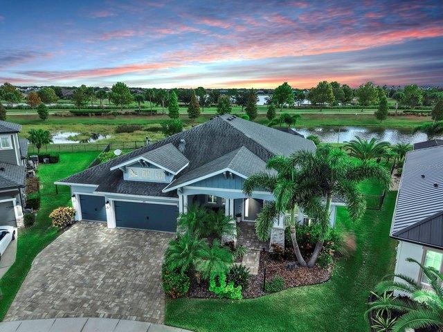 6951 Crestpoint Dr, Apollo Beach, FL 33572