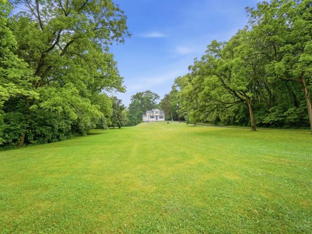 6951 Lesourdsville West Chester Road