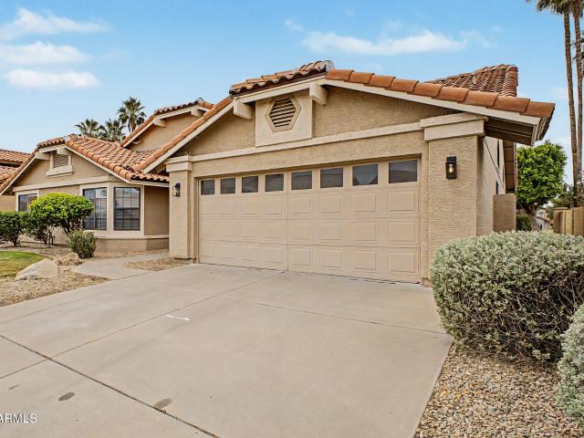 6951 W Kimberly Way, Glendale, AZ 85308 | MLS #7012 | Compass