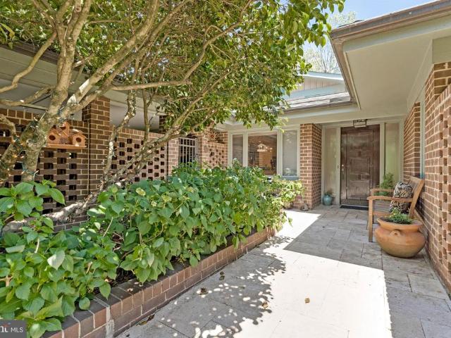 6952 Kyleakin Court